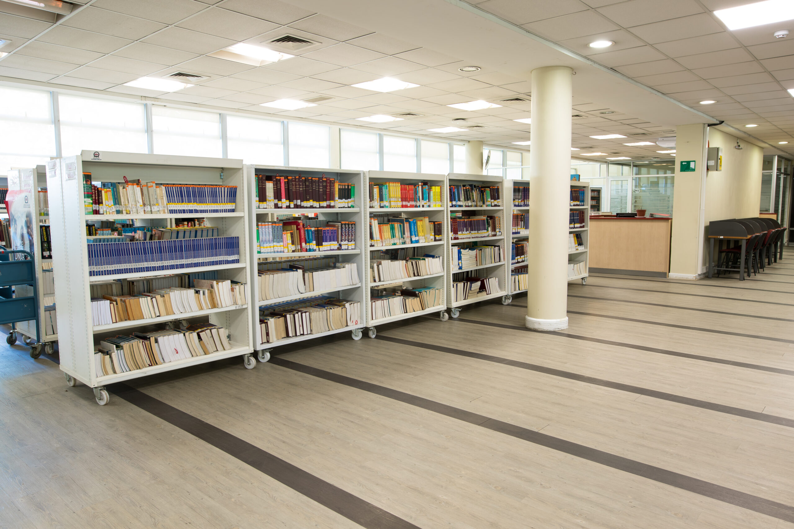 Biblioteca UNAB - Alumni Universidad Andrés Bello